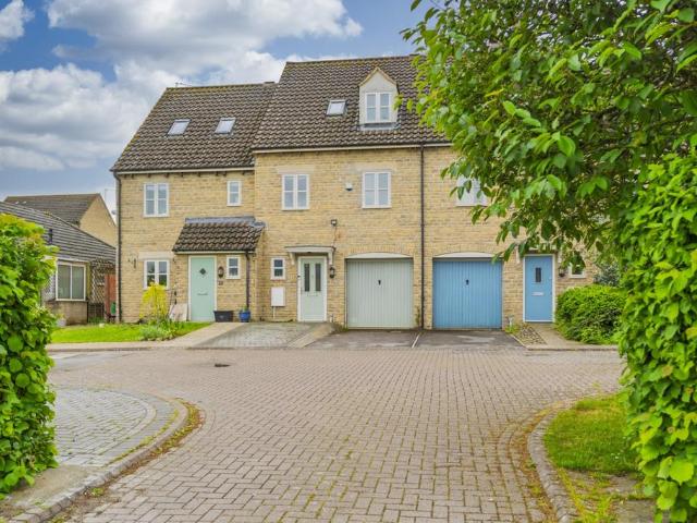 4 bedroom terraced house for sale