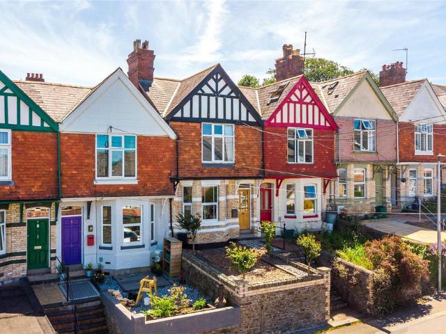 4 bedroom terraced house for sale
