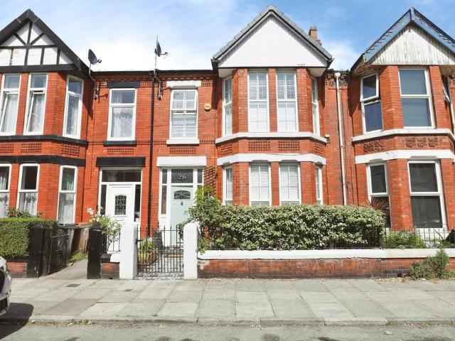 4 bedroom terraced house for sale