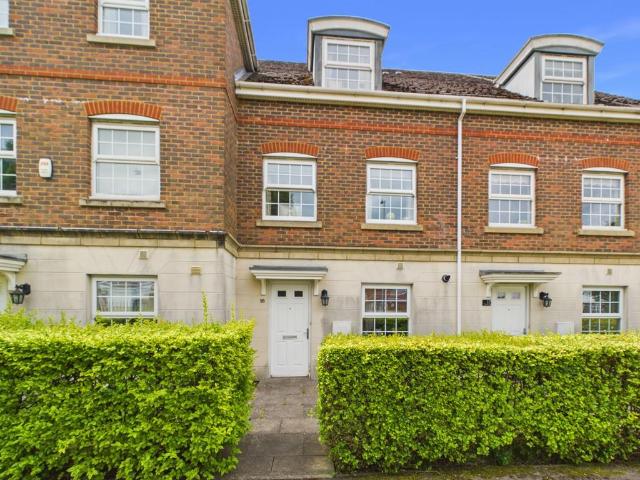 4 bedroom terraced house for sale