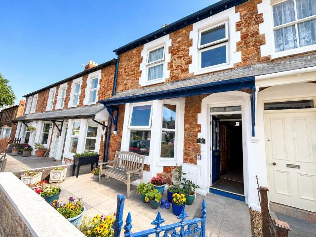 4 bedroom terraced house for sale