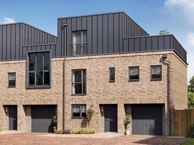 4 bedroom terraced house for sale
