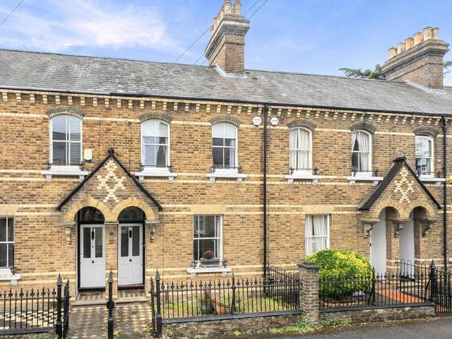 4 bedroom terraced house for sale