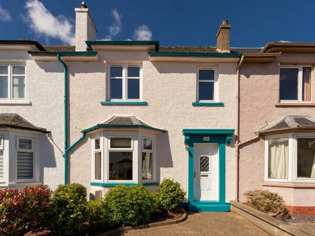 4 bedroom terraced house for sale