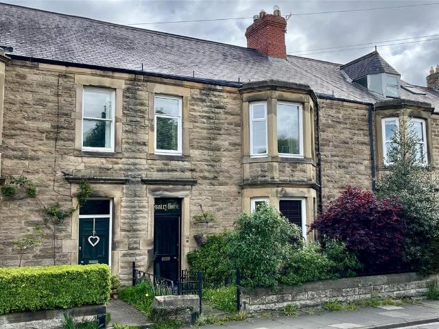 4 bedroom terraced house for sale