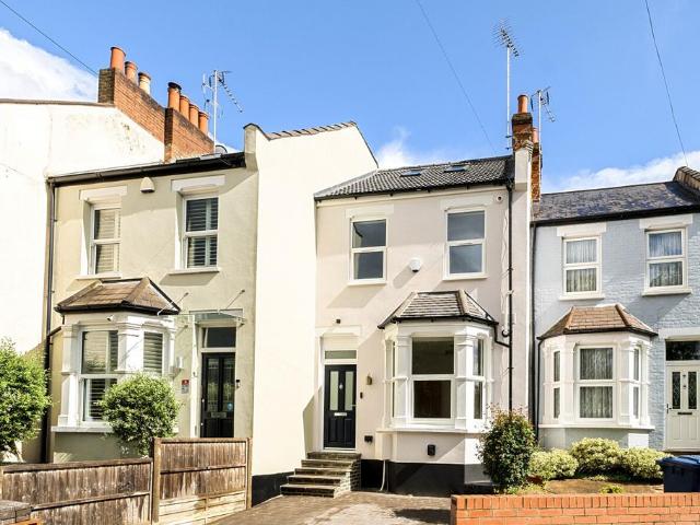 4 bedroom terraced house for sale