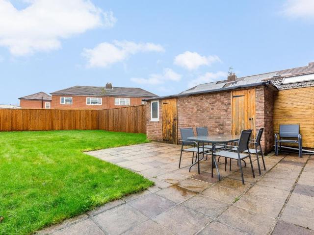4 bedroom terraced house for sale