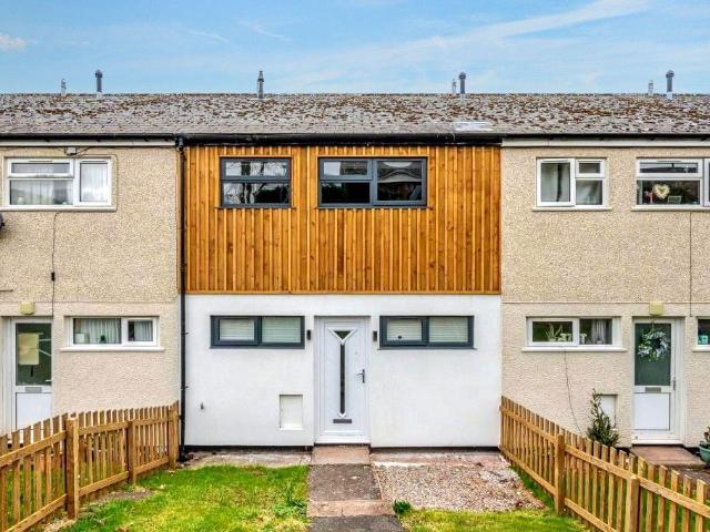 4 bedroom terraced house for sale