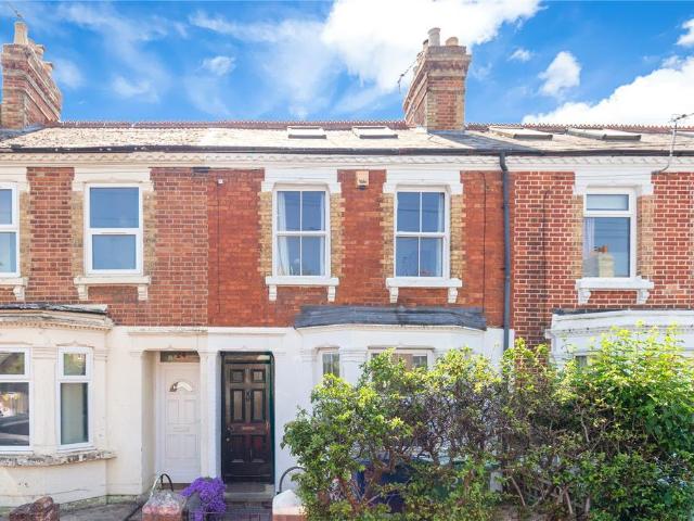 4 bedroom terraced house for sale