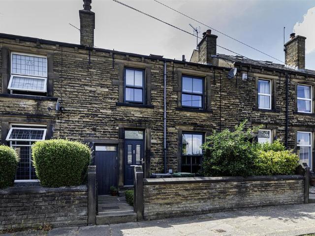 4 bedroom terraced house for sale