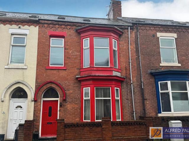 4 bedroom terraced house for sale