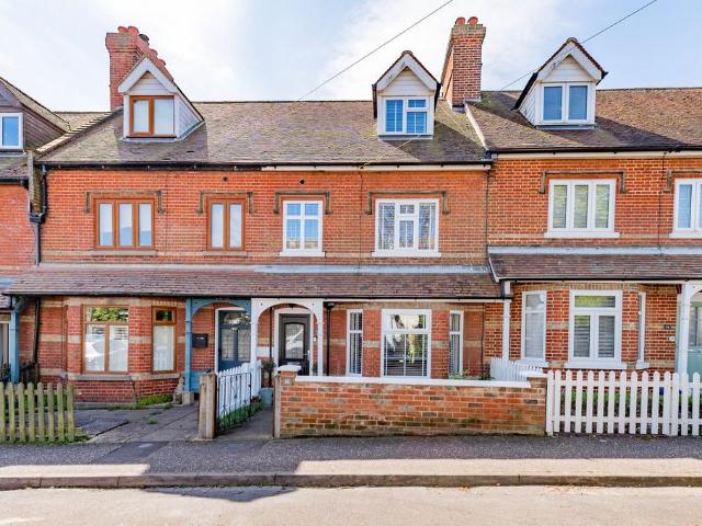 4 bedroom terraced house for sale