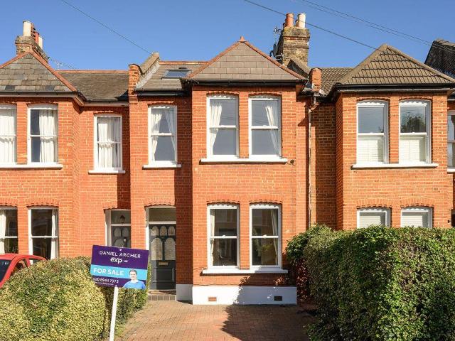 4 bedroom terraced house for sale