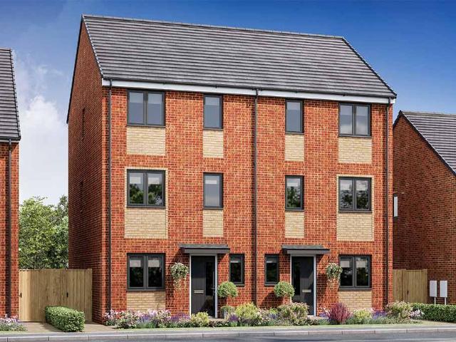 4 bedroom terraced house for sale