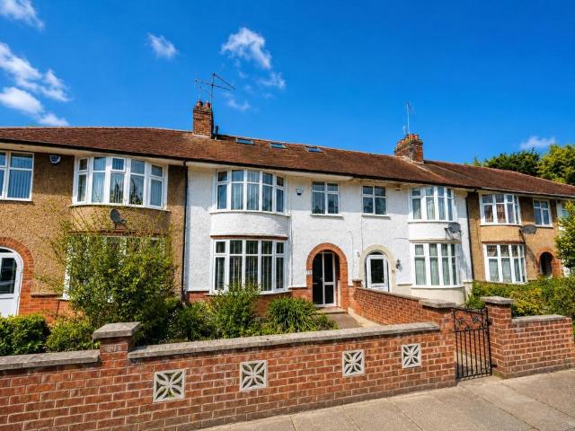 4 bedroom terraced house for sale