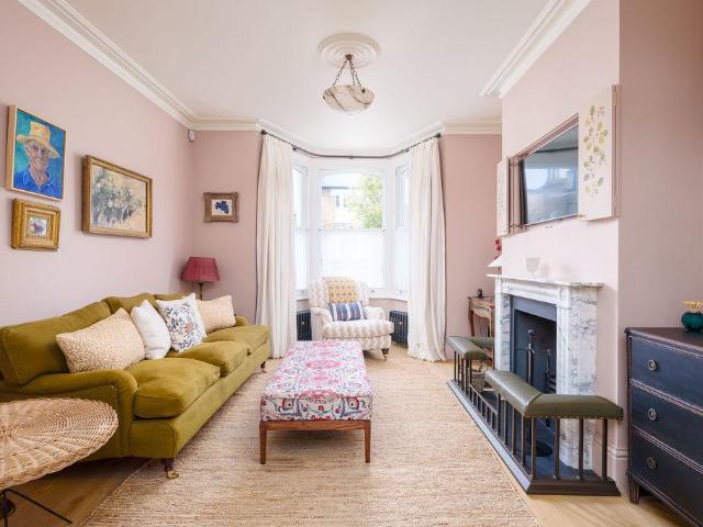 4 bedroom terraced house for sale