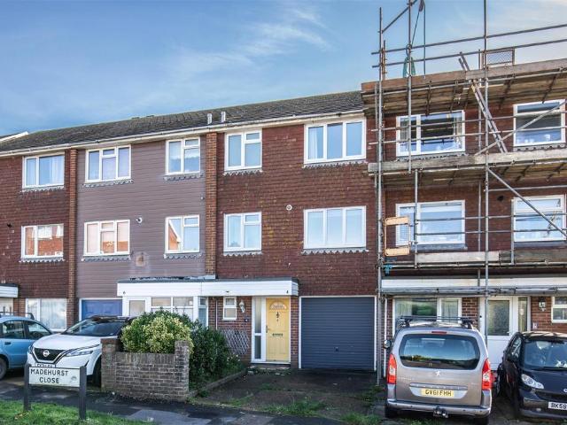 4 bedroom terraced house for sale