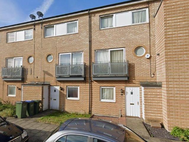 4 bedroom terraced house for sale