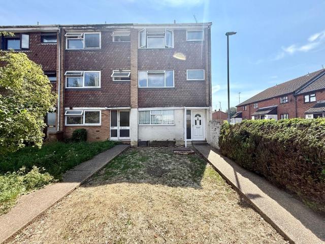 4 bedroom terraced house for sale