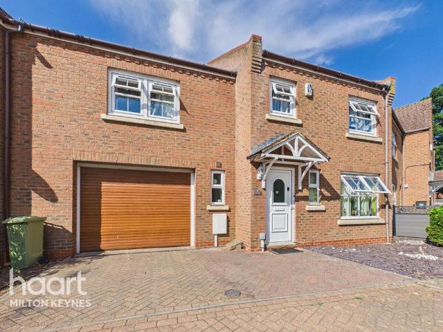 4 bedroom terraced house for sale