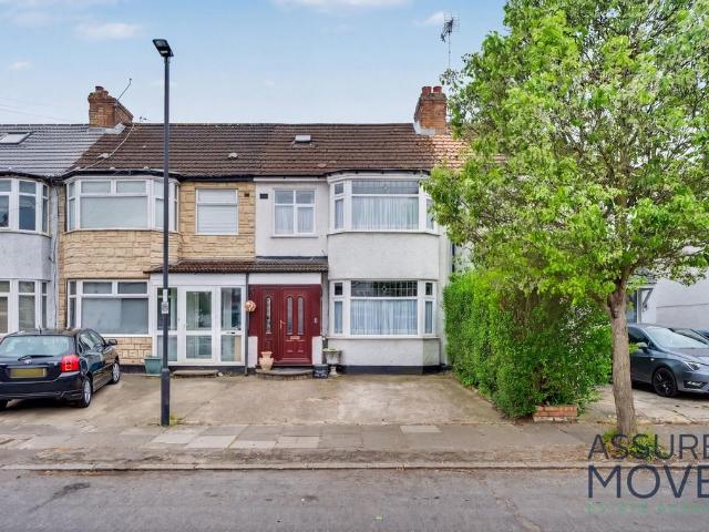 4 bedroom terraced house for sale