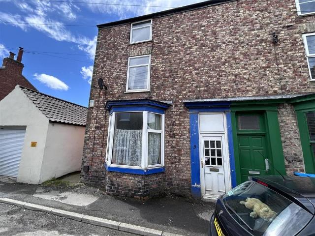 4 bedroom terraced house for sale