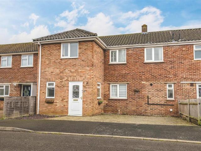 4 bedroom terraced house for sale