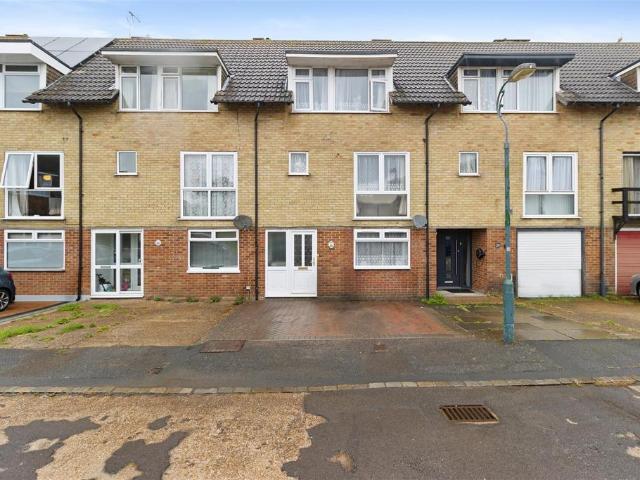 4 bedroom terraced house for sale