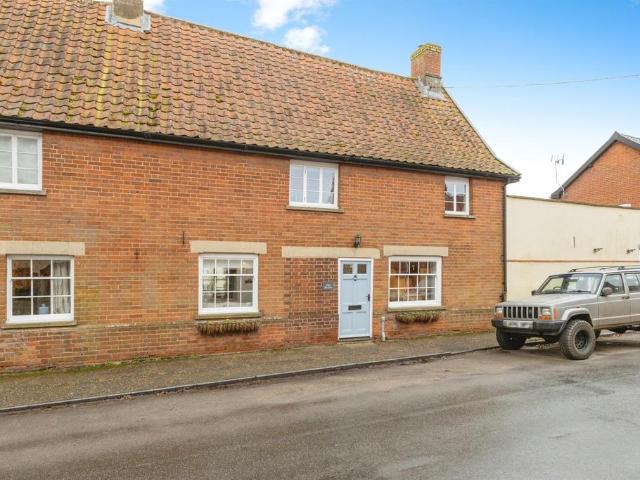 4 bedroom terraced house for sale