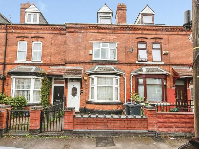 4 bedroom terraced house for sale