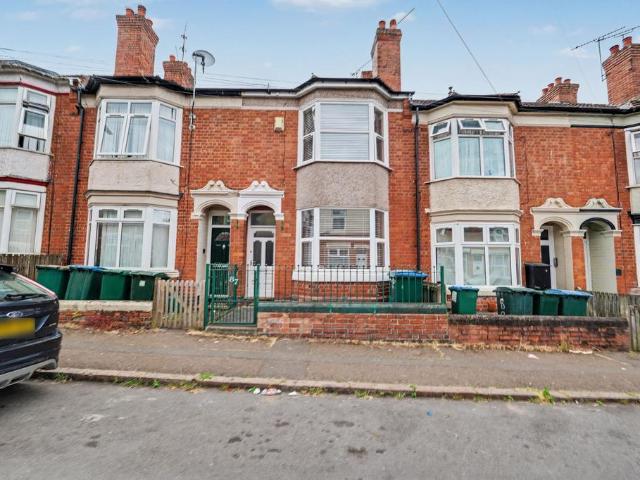 4 bedroom terraced house for sale
