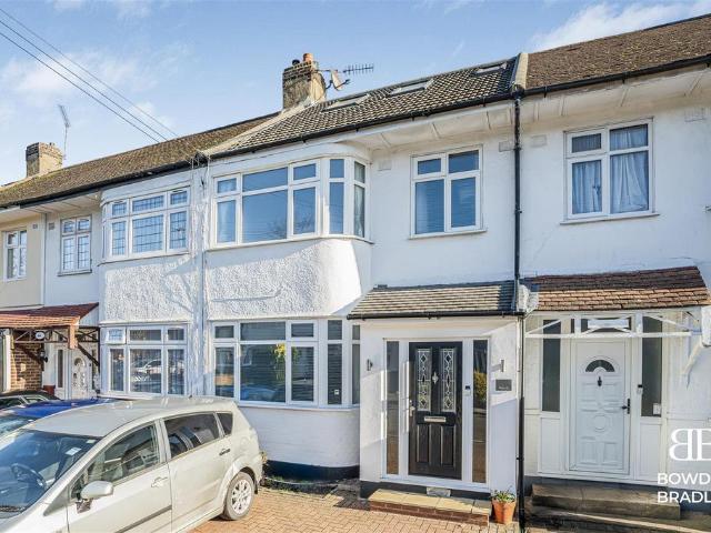 4 bedroom terraced house for sale