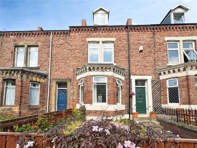 4 bedroom terraced house for sale