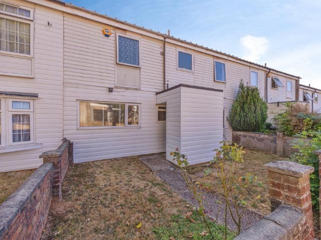 4 bedroom terraced house for sale