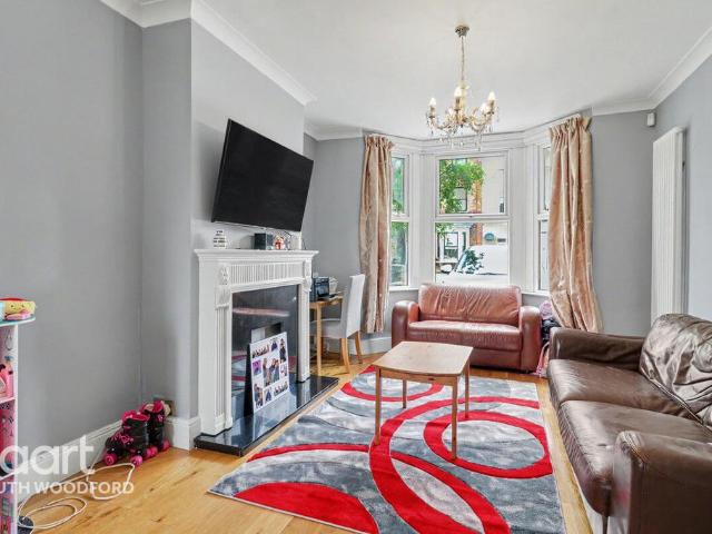 4 bedroom terraced house for sale