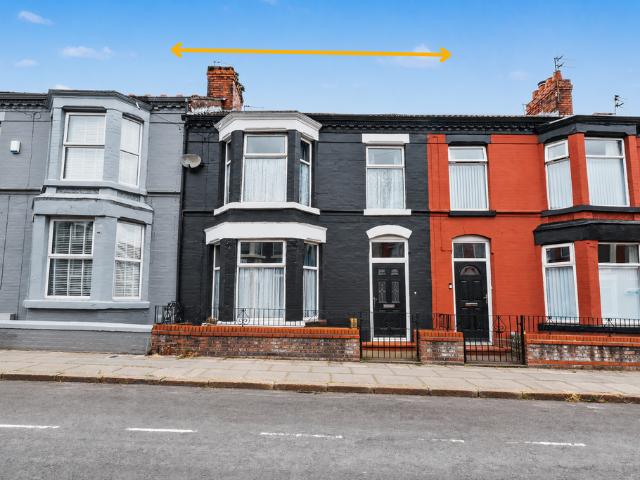 4 bedroom terraced house for sale