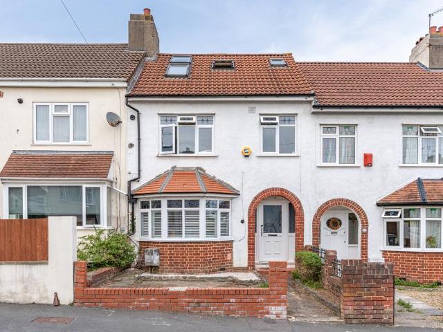 4 bedroom terraced house for sale
