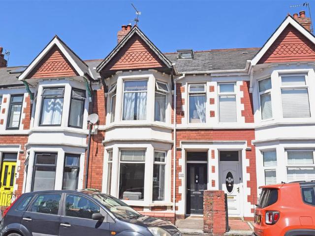 4 bedroom terraced house for sale