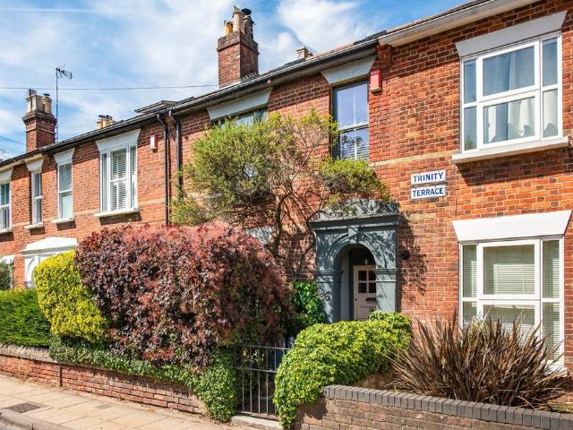 4 bedroom terraced house for sale