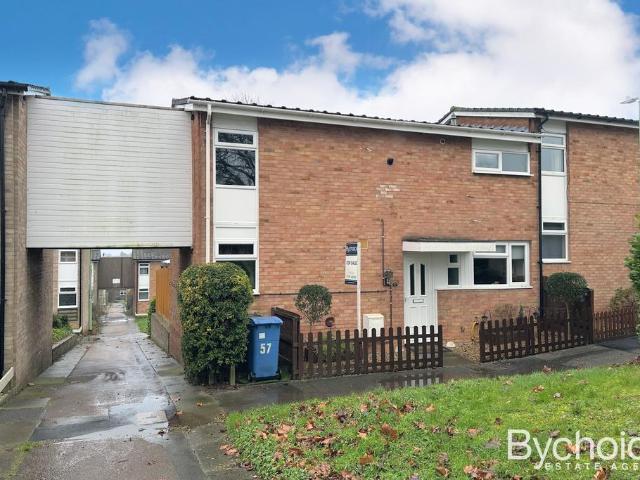 4 bedroom terraced house for sale
