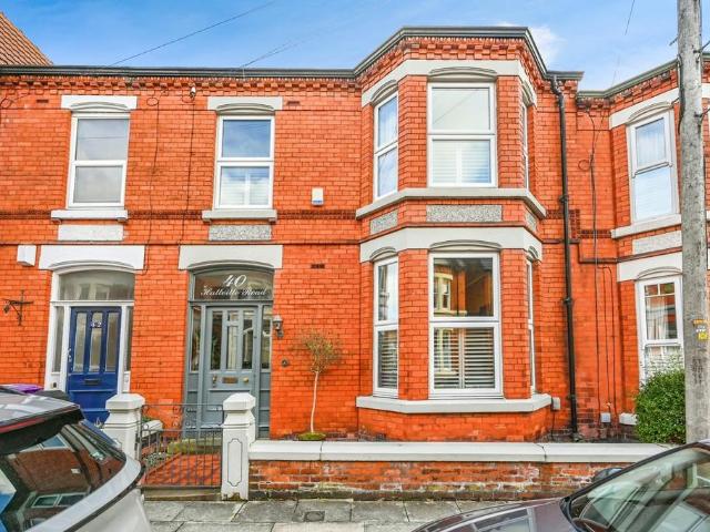 4 bedroom terraced house for sale