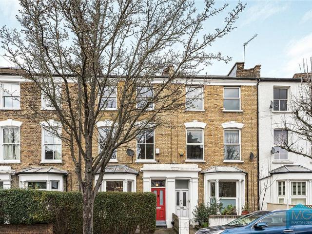 4 bedroom terraced house for sale