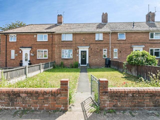 4 bedroom terraced house for sale