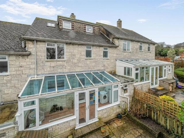 4 bedroom terraced house for sale