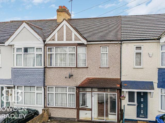 4 bedroom terraced house for sale
