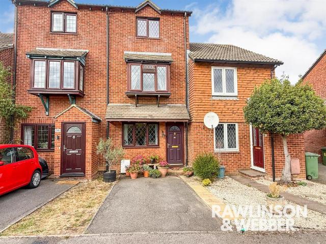 4 bedroom terraced house for sale