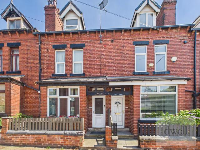 4 bedroom terraced house for sale