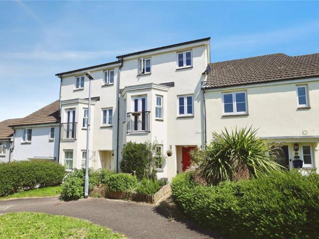 4 bedroom terraced house for sale