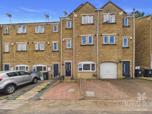 4 bedroom terraced house for sale