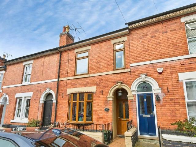 4 bedroom terraced house for sale